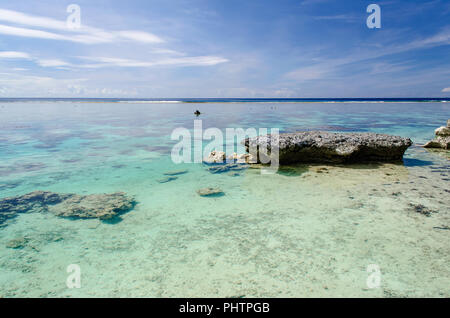 Tropical beach in Moorea, French Polynesia Stock Photo - Alamy