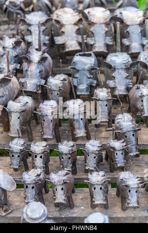 Zimbabwean metal art seen in Harare, Zimbabwe Stock Photo - Alamy