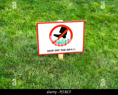 Please keep off, new grass growing sign Stock Photo - Alamy