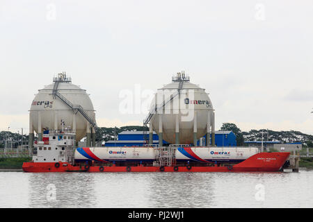 Omera LPG plant of Omera Gas One Ltd on the bank Pasur River. Mongla ...