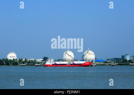 Omera LPG plant of Omera Gas One Ltd on the bank Pasur River. Mongla ...