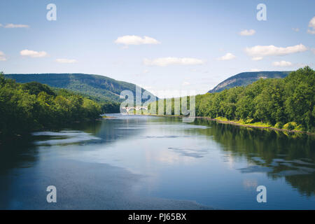 Delaware River view from bridge between PA and NJ Stock Photo - Alamy