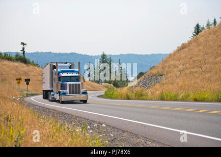 Trucks for the transport of perishable goods Stock Photo - Alamy
