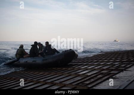 Canadian Kingston-class coastal defence vessel HMCS Nanaimo (MM 702 ...