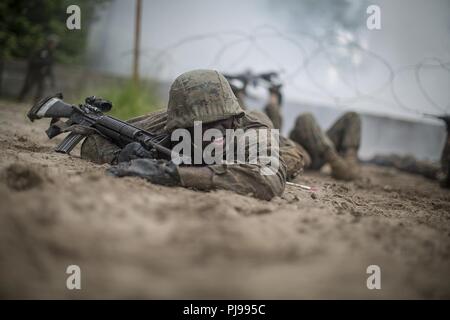 A U.S. Marine Corps recruit with Echo Company, 2nd Recruit Training ...