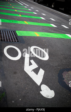 Symbol to indicate the road for bicycle Stock Photo - Alamy