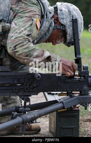 Soldiers testing the Browning Machine Gun ca. 1918 Stock Photo - Alamy