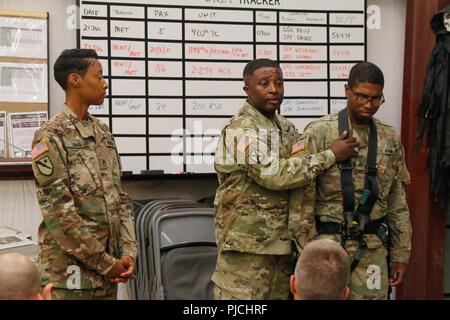 Staff Sgt. Richard Scanterbury, assigned to 120th Infantry Brigade ...