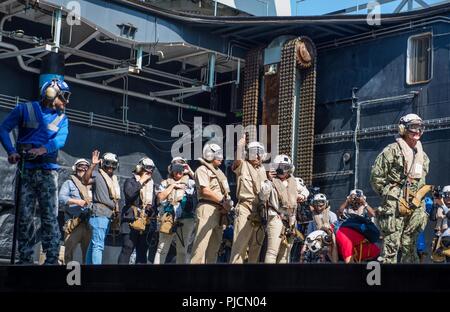 PACIFIC OCEAN (July 19, 2018) Members of the Coast Guard Tactical ...