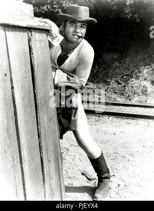 Burt Reynolds. 15th Oct, 2002. ARCHIVE/ Credit: Globe Photos/ZUMAPRESS ...