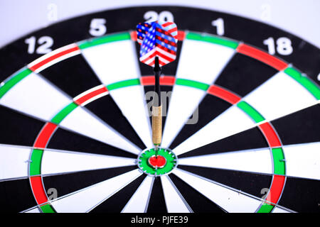 darts, darts hit the center Stock Photo - Alamy
