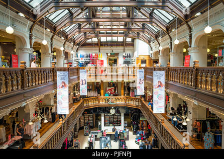 'Jenners of Edinburgh' department store interior Stock Photo - Alamy