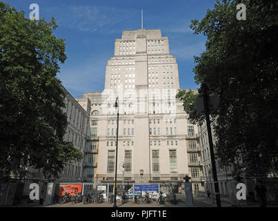 View of Senate House building at the University of London on a sunny ...