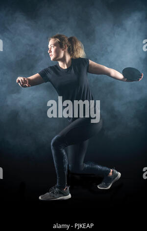 woman athlete discus thrower Stock Photo - Alamy