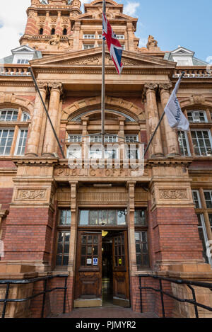 Newham Town Hall in East Ham, London Stock Photo - Alamy