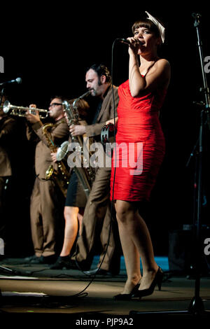 Lady Linn & her Magnificent Seven in concert at the Jazz Middelheim ...