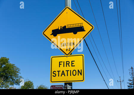 "Fire Station" Traffic sign Stock Photo - Alamy