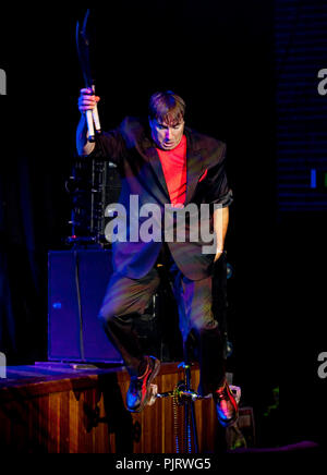 American juggler Michael Carey Goudeau in Leuven (Belgium, 24/09/2010 ...