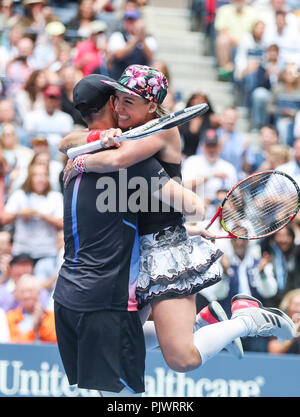 Bethanie Mattek-Sands (USA), Jamie Murray (Great Britain) pose with trophy after winning mixed ...