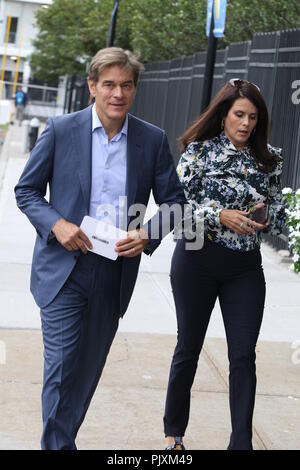 Dr. Oz wife Lisa US Tennis Open 9/8/18 Photo By John Barrett/PHOTOlink ...