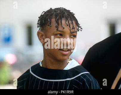 Kris Kross (l-r): Chris "Daddy Mac" Smith, Chris "Mac Daddy" Kelly on ...
