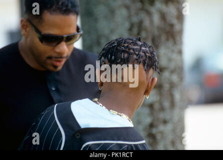 Kris Kross (l-r): Chris "Daddy Mac" Smith, Chris "Mac Daddy" Kelly on ...