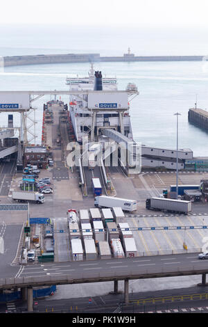 DFDS 'Delft Seaways' Cross-Channel Ferry Loading at Port of Dover Stock ...