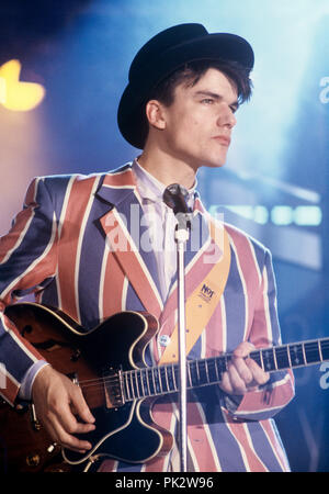 Robert Howard (The Blow Monkeys) on 02.07.1986 in Bonn. | usage ...