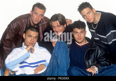 Five (Scott Robinson) on 30.10.1998 in Köln / Cologne. | usage ...