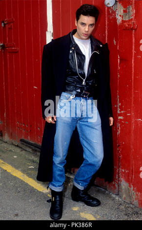 Nick Kamen on 14.04.1987 in London. | usage worldwide Stock Photo ...