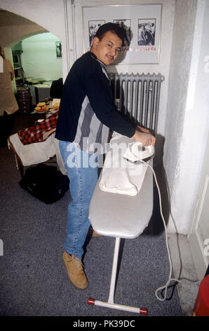 All-4-One (Alfred Nevarez) on 11.04.1994 in München / Munich. | usage ...