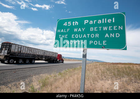 45th Parallel sign along Interstate 84 in Eastern Oregon Stock Photo ...