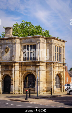Kettering library, Northamptonshire, England Stock Photo - Alamy