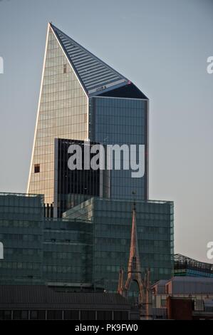 Scalpel, London's newest sky scraper Stock Photo - Alamy