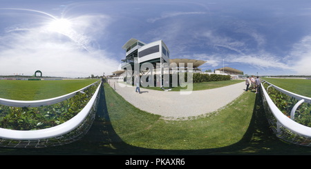 360° view of Horse racing photo finish - Alamy