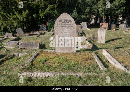 The Grave of Alice C Spiller 1920 at Locksbrook Cemetery, Bath Stock ...
