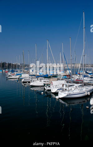 Impressions of the port in Geneva (Switzerland, 17/04/2010 Stock Photo ...