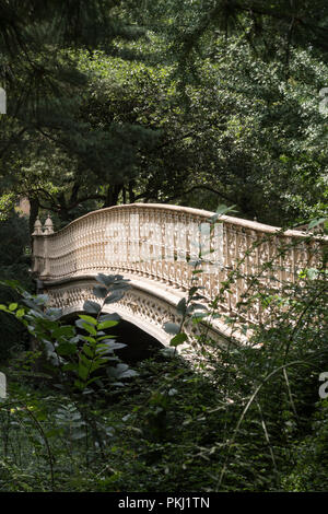 Pine Bank Arch cast-iron bridge, Central Park, West Side at 62nd Street ...