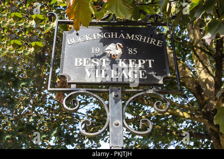 'Buckinghamshire Best Kept Village' sign, High Street, Marlow ...