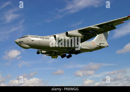 Indian Air Force Ilyushin Il-78MKI Il-76 jet transport plane Ilyushin ...