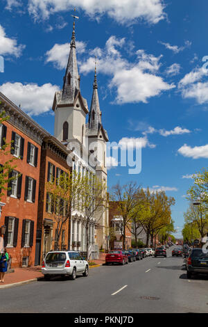 Frederick, MD, USA - April 26, 2015: Historic Downtown Frederick ...