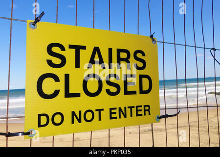 No entry when pool is closed sign Stock Photo - Alamy