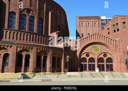 Moody Bible Institute Stock Photo - Alamy