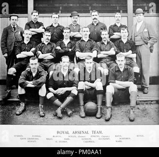 Woolwich Arsenal Football Club team photo 1903-1904 Stock Photo - Alamy