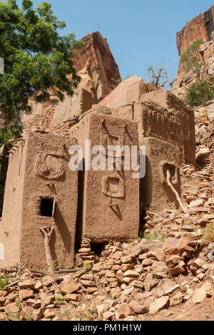Traditional Dogon buildings in one of the Youga villages in Dogon ...