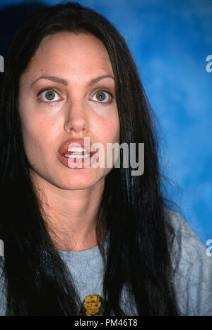 Angelina Jolie, June 2, 2001. © JRC /The Hollywood Archive - All Rights ...