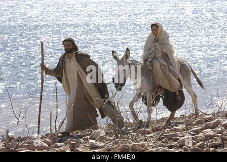 KEISHA CASTLE-HUGHES, OSCAR ISAAC, THE NATIVITY STORY, 2006 Stock Photo ...