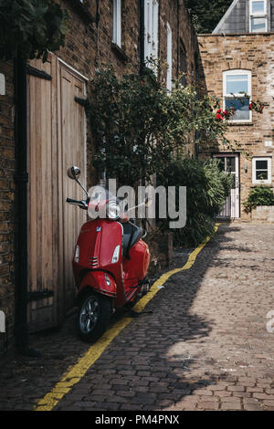 Dunworth Mews, Notting Hill, London, W11, UK Stock Photo - Alamy