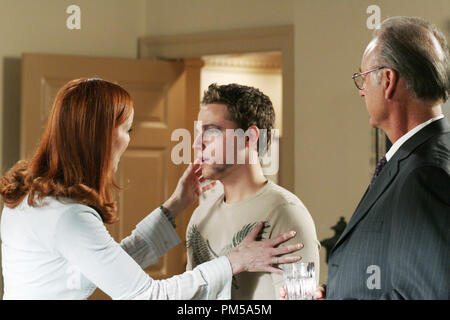 DESPERATE HOUSEWIVES, Shawn Pyfrom, Marcia Cross, 'I Know Things Now ...