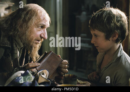 BARNEY CLARK, BEN KINGSLEY, OLIVER TWIST, 2005 Stock Photo - Alamy